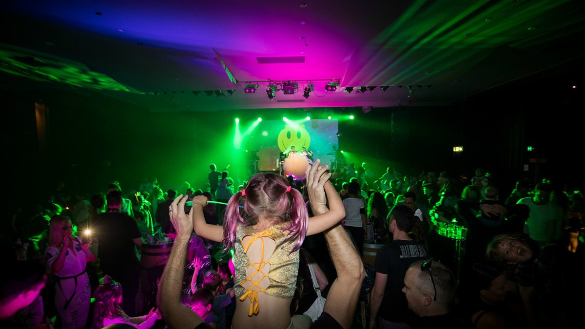 BBC Radio 6 Music - Mary Anne Hobbs, Family Rave with Hacker the Dog ...