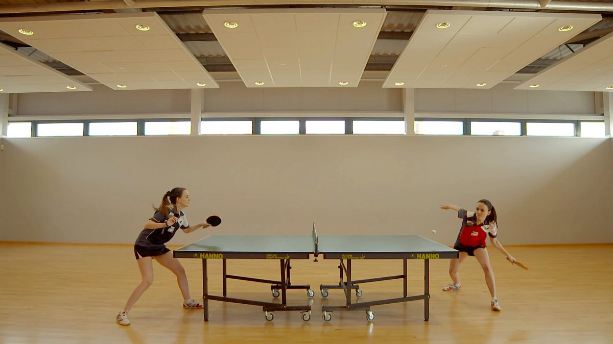 S4C - Perthyn, Cyfres 2017, Angharad a Megan Phillips