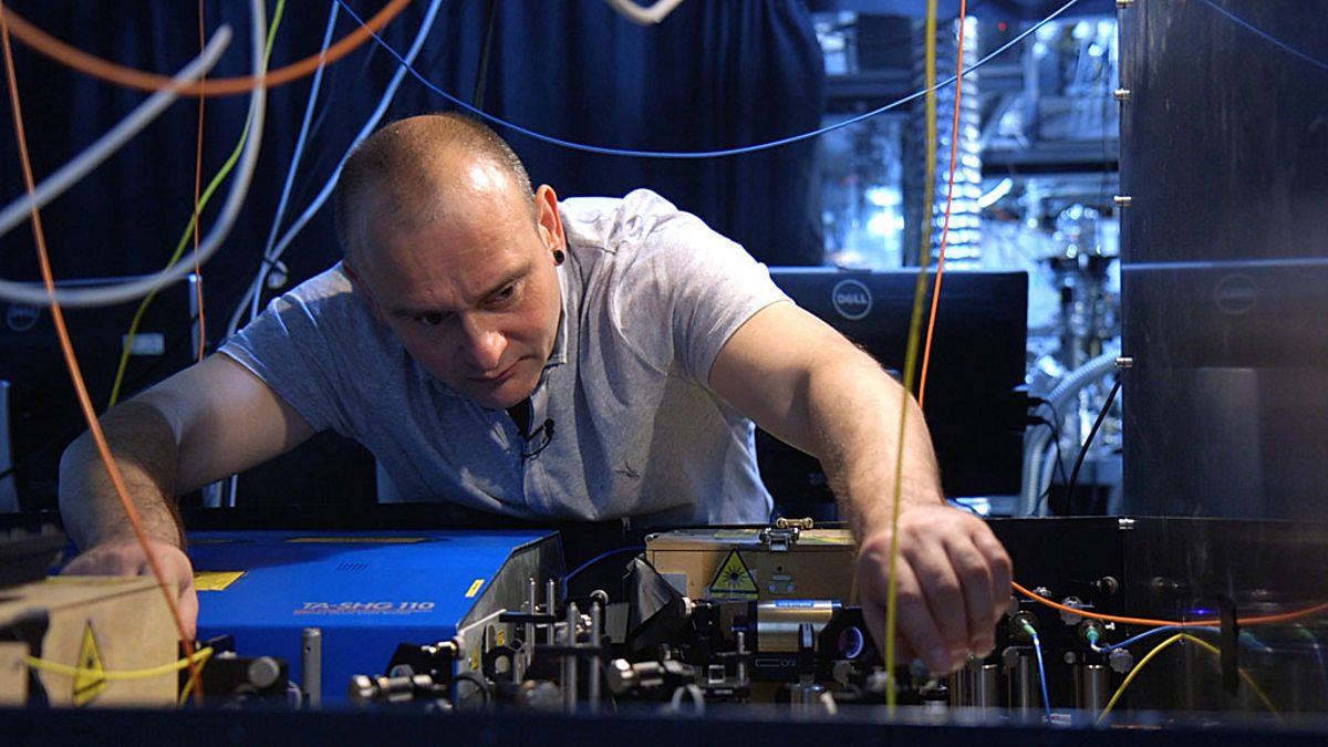 BBC News - Click, Quantum at Solstice, Plans for modular quantum computer