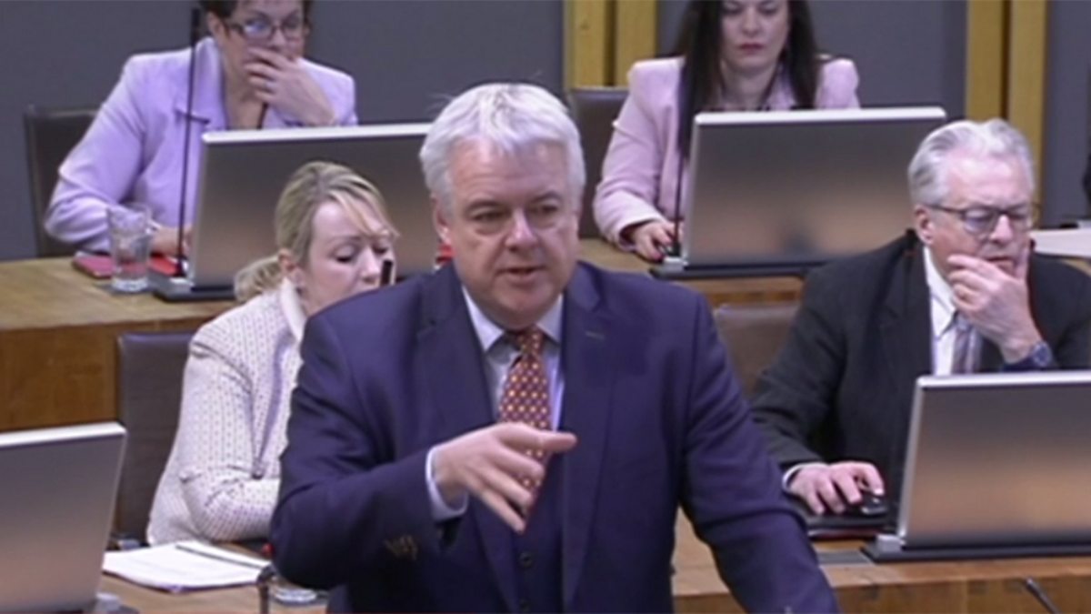 BBC Parliament - Welsh First Minister's Questions, 13/03/2018 - Clips