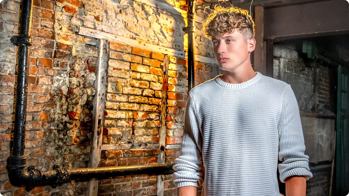 BBC Radio Solent - BBC Introducing - Solent, Joe Waller in session, Joe ...