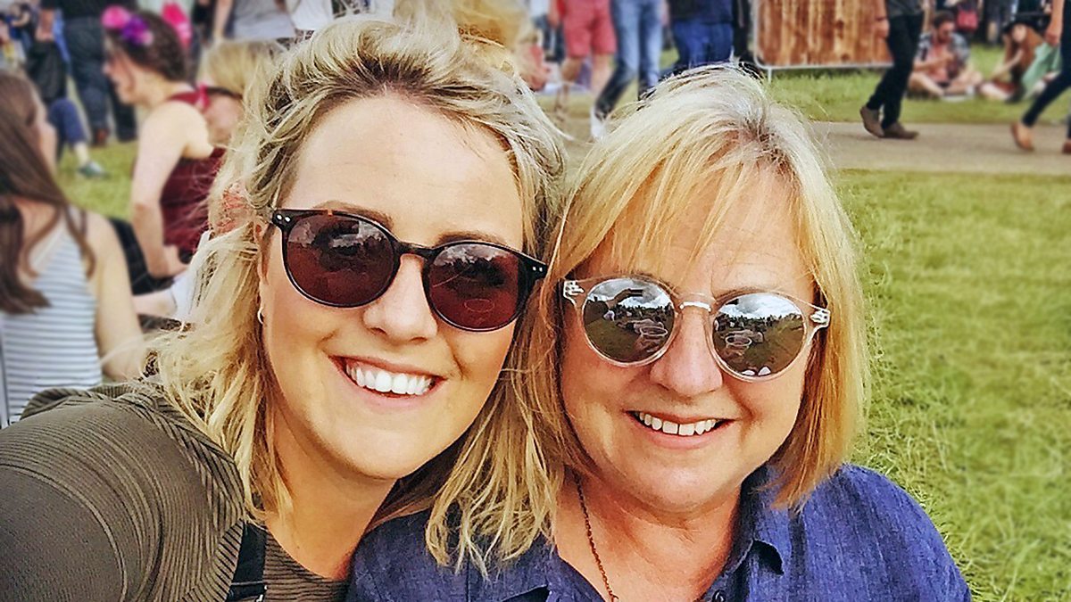 BBC Radio Cymru - Haf o Hud, Linda a Lisa