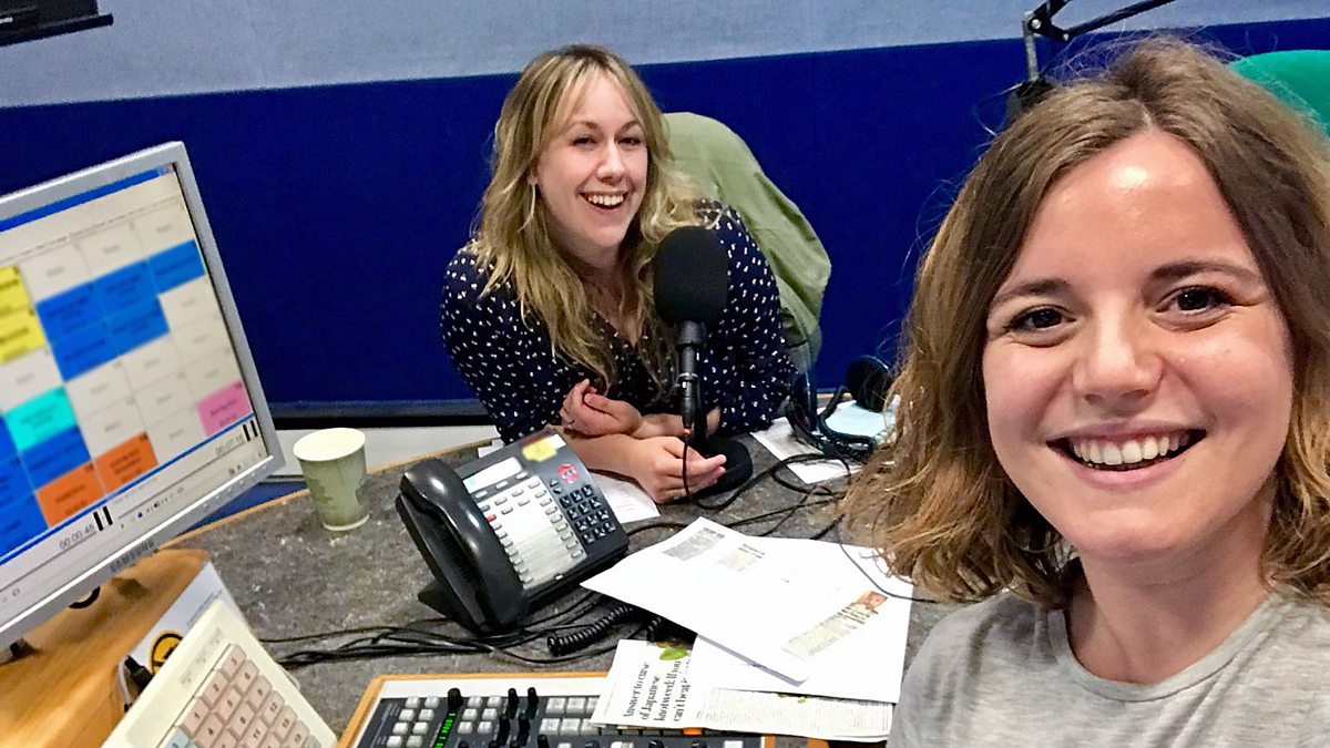 BBC Radio Cymru 2 - Ddim yn Ddiwedd y Byd, Elan Evans a Sian Harries