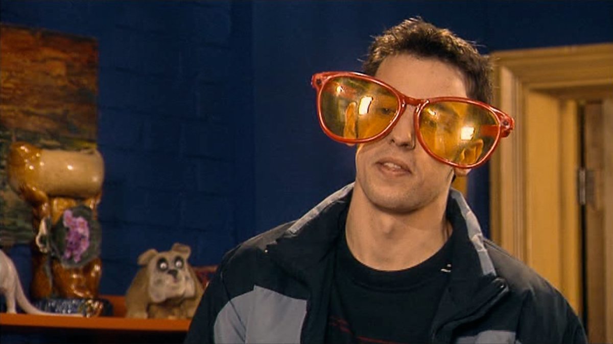 Two Pints of Lager and a Packet of Crisps - Series 4: 2. Piggy Goes ...