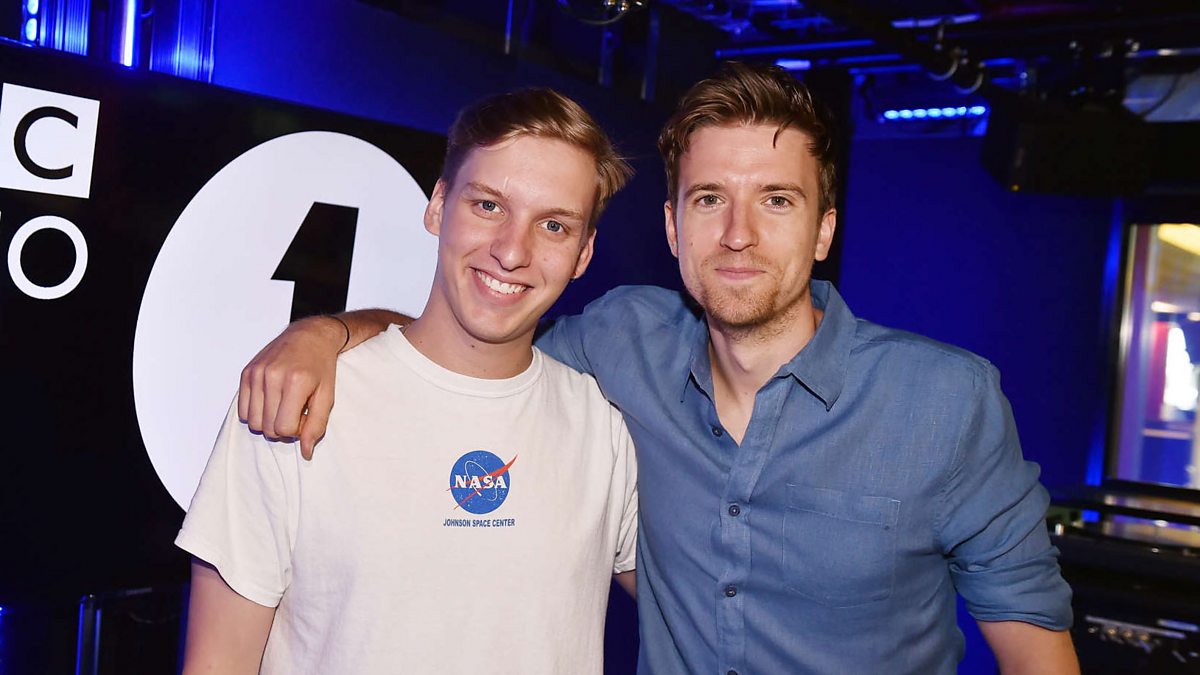 BBC Radio 1 - Radio 1 Breakfast with Greg James, George Ezra is here ...