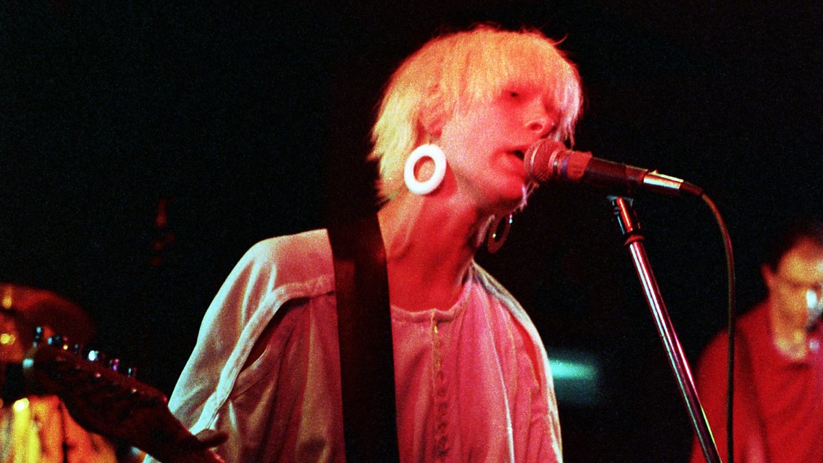 BBC Radio Cymru - Rhys Mwyn, Ann Matthews