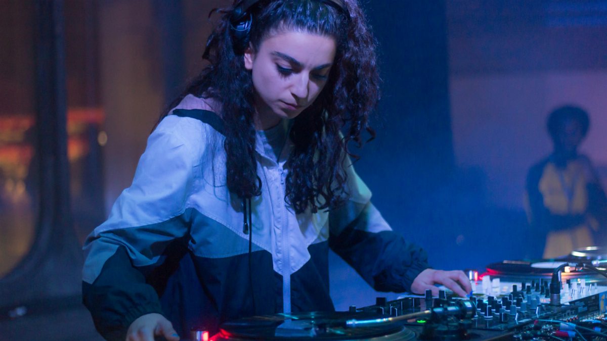 BBC Radio 4 - Woman's Hour, Turntablist Shiva Feshareki, Nadine Dorries ...