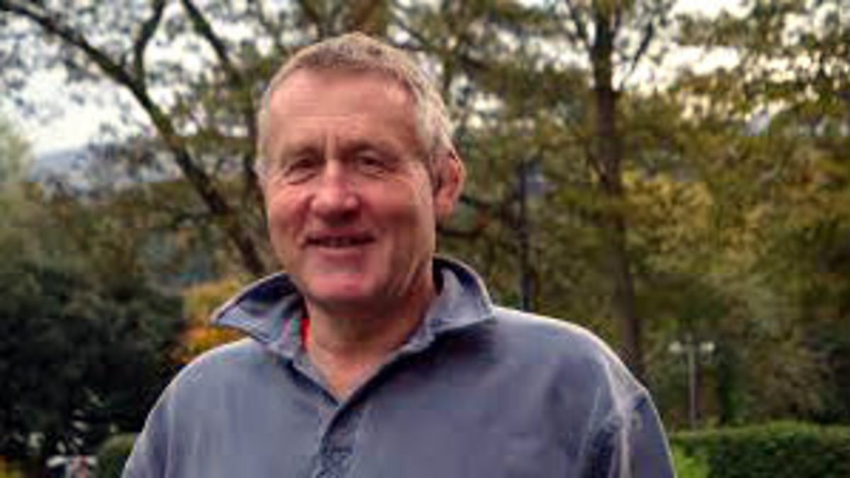 BBC Radio Cymru - Geraint Lloyd, Dilwyn, Leisa a phypedau o'r môr