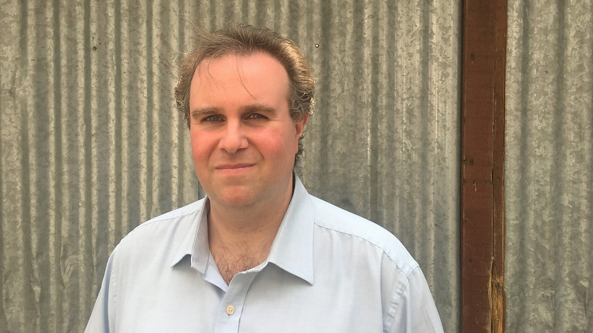 BBC Radio Cymru - Bore Cothi, Aron Pritchard