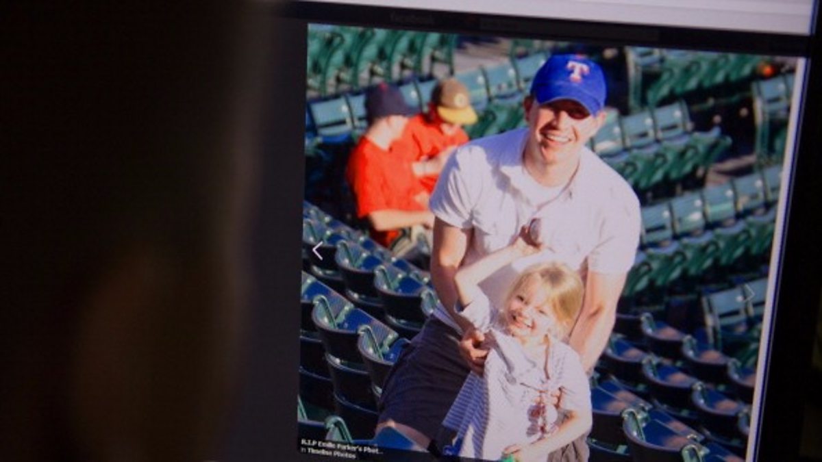 BBC World Service - Newshour, Sandy Hook parent: 'I want Alex Jones to ...