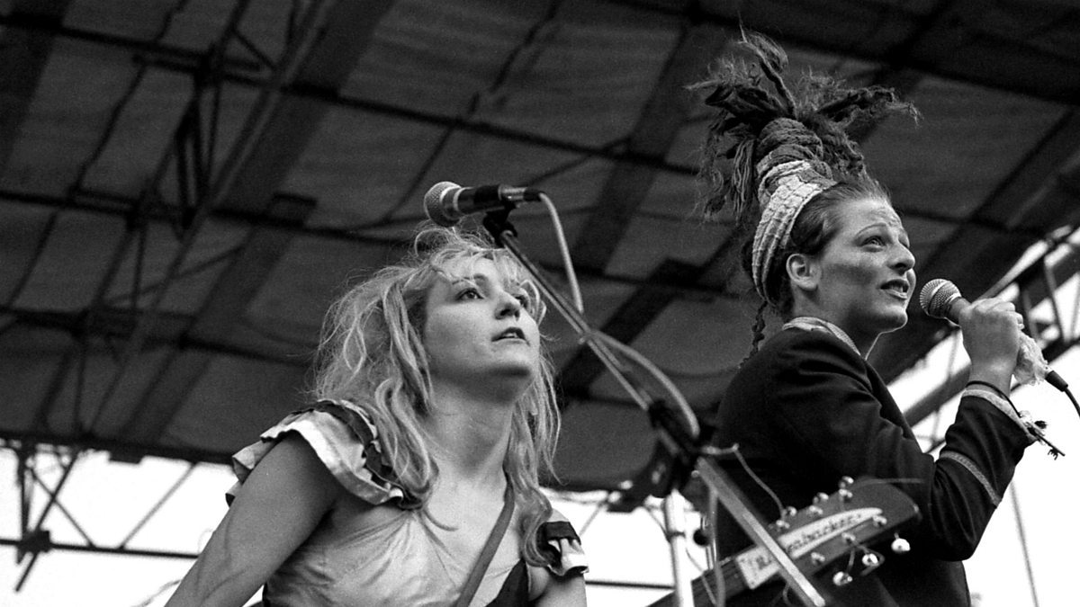BBC World Service - Outlook, Viv Albertine: my mum made me a punk star
