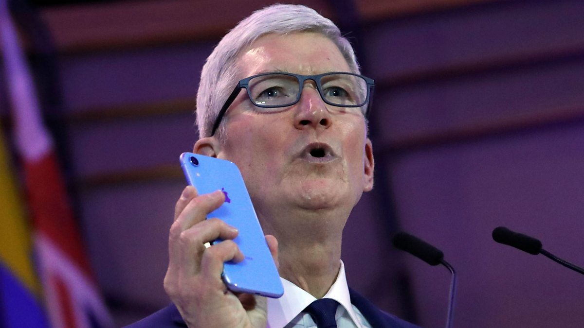 BBC World Service - Tech Life, Apple Boss Backs Privacy Law