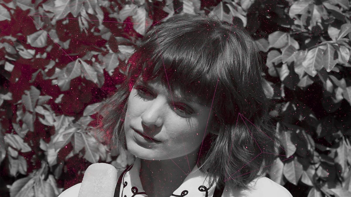 BBC Radio Cymru - Georgia Ruth, Accü