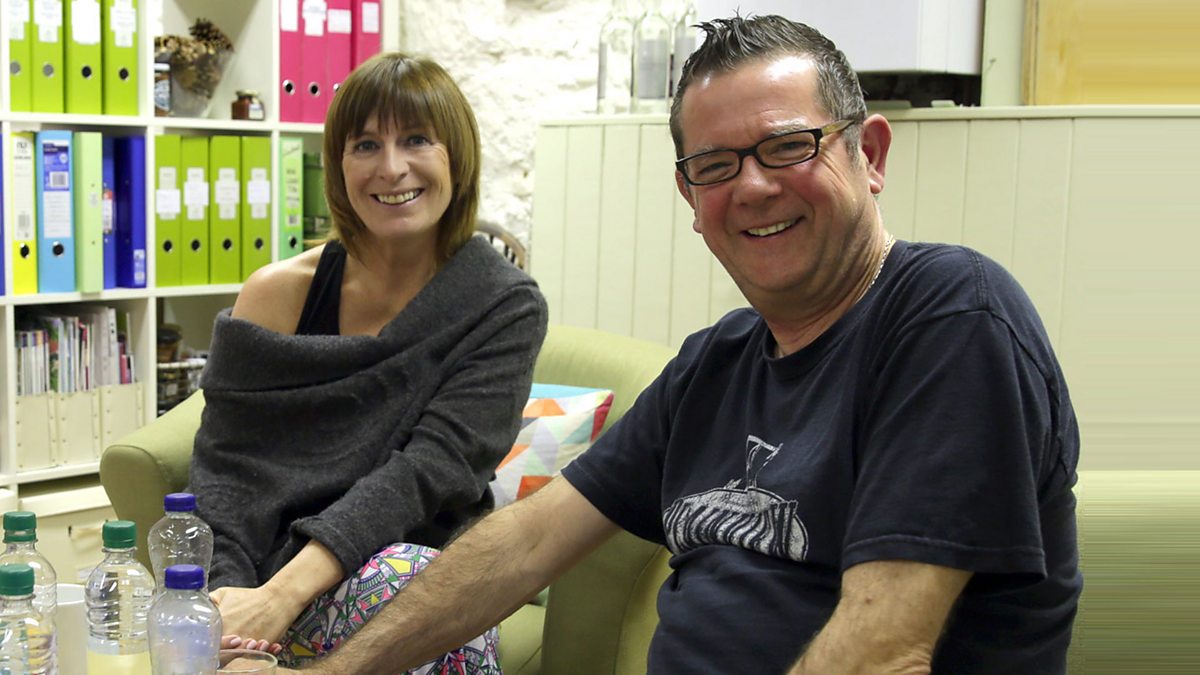 BBC Radio Cymru - Tra Bo Dau, Meic Povey a Branwen Cennard