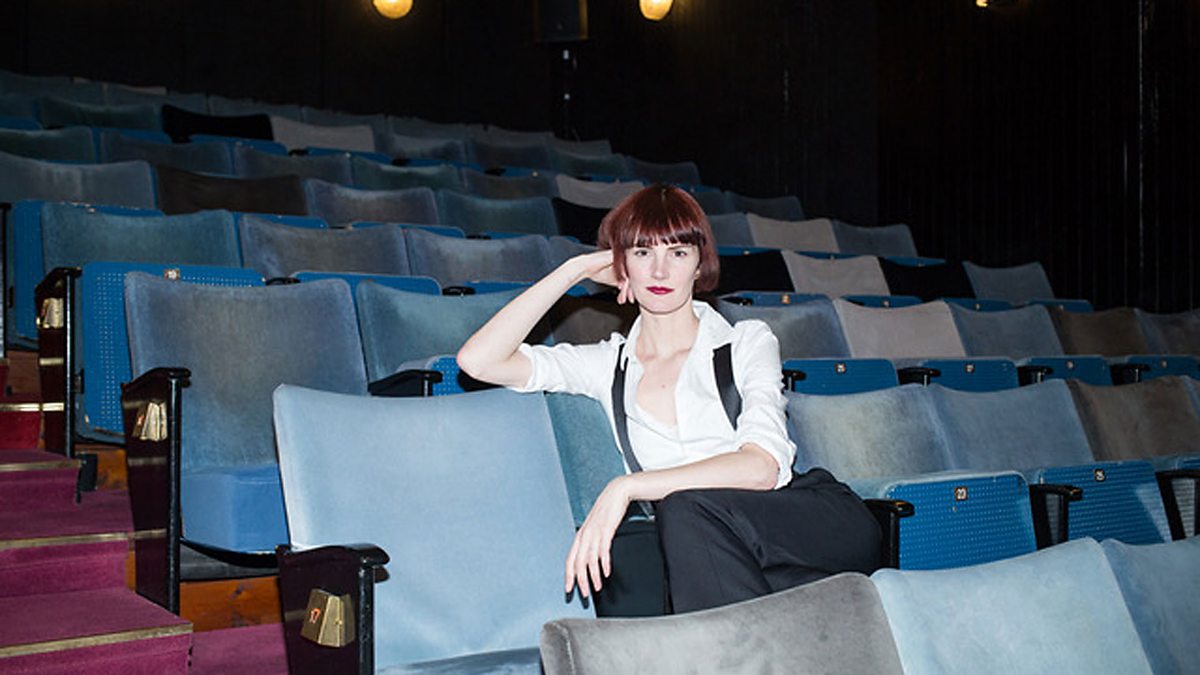 BBC World Service - Outlook, The Homeless Woman Scouted as a Model