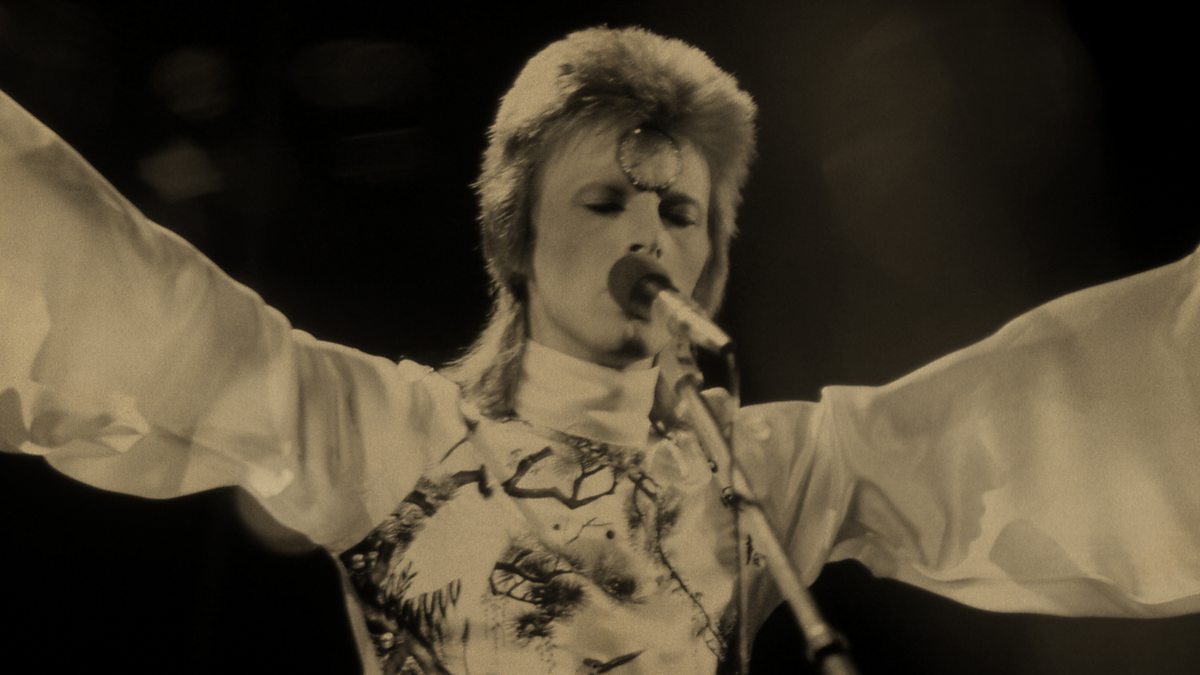 BBC Two - Icons: The Greatest Person of the 20th Century - David Bowie