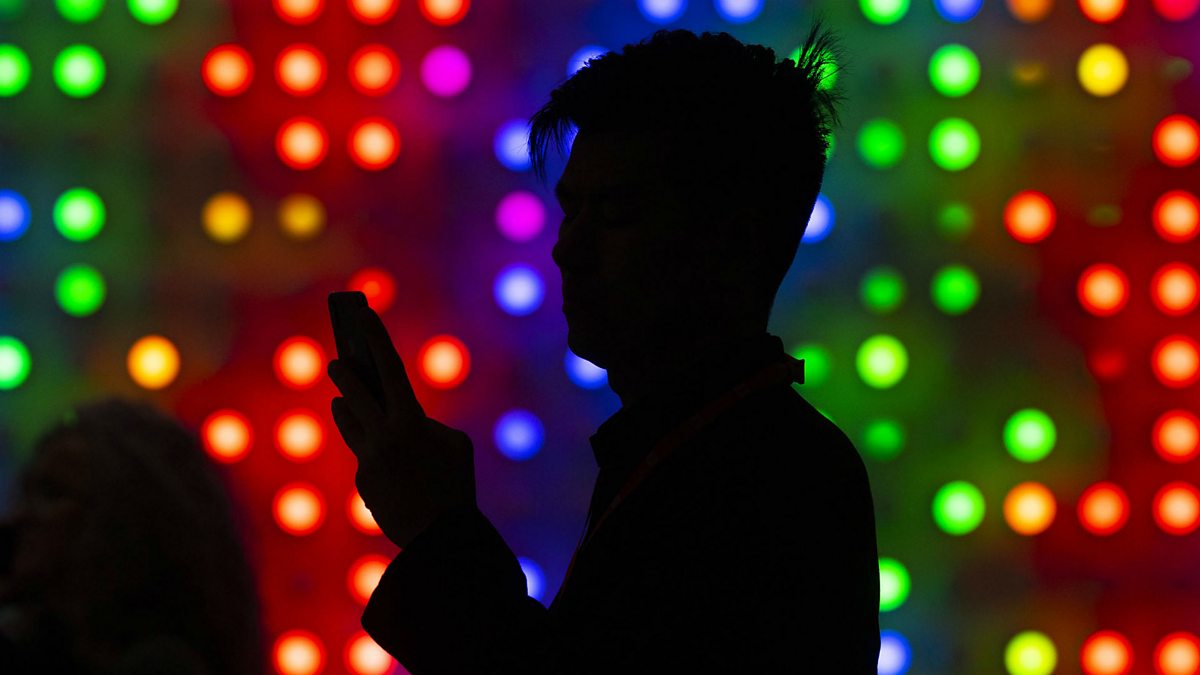 BBC World Service - Tech Life, Mobile World Congress 2019