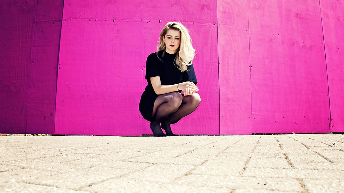 BBC Radio Cymru - Mix Gwaith Cartref Huw Stephens, Casi