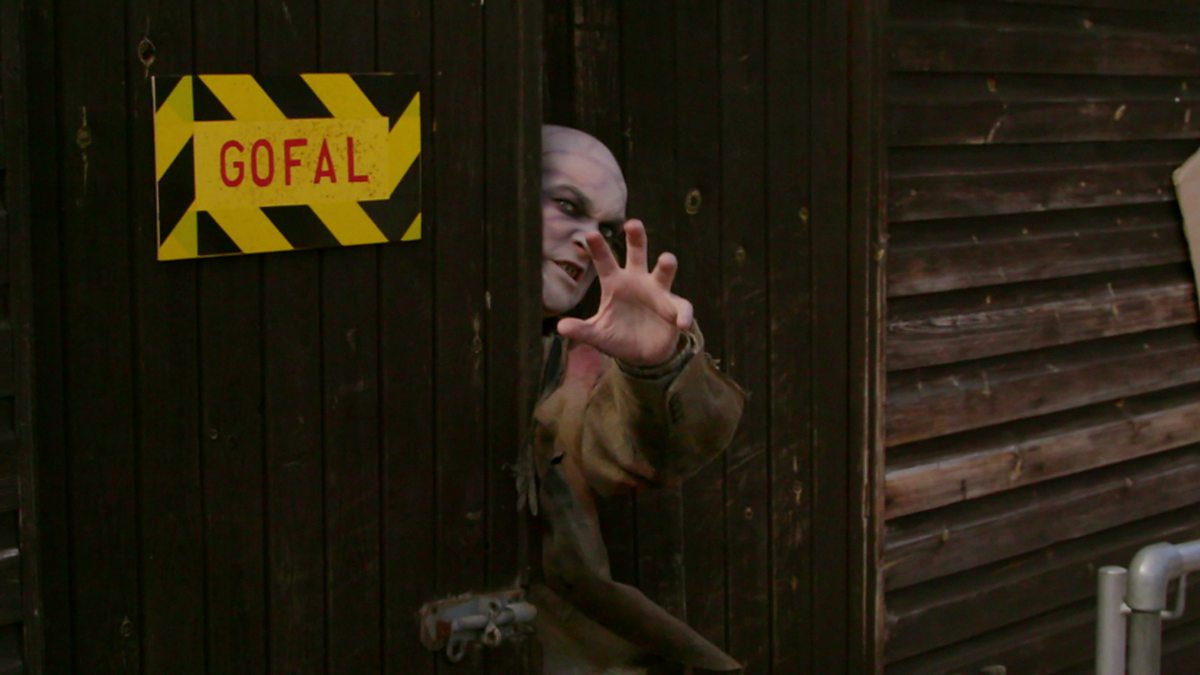 S4C - Prosiect Z, Cyfres 1, Ysgol y Creuddyn