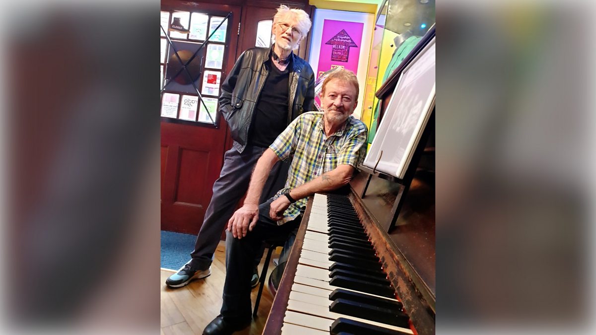 BBC CWR - Vic Minett, 02/05/2019, Lieutenant Pigeon