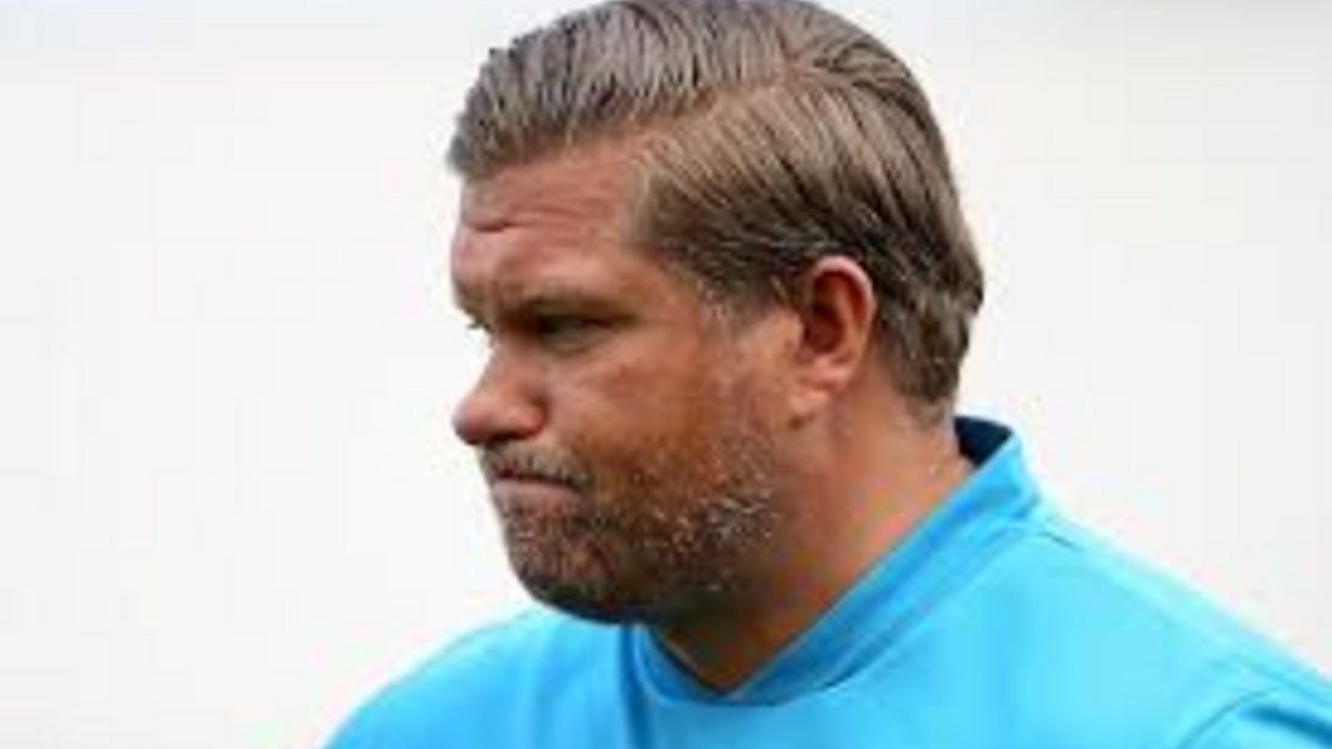 BBC Essex - BBC Essex Sport, Rod Stringer: The ref has to be one ...