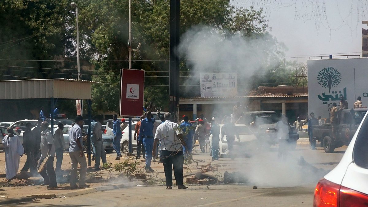BBC World Service - Newsday, Sudan: violence erupts in the capital Khartoum