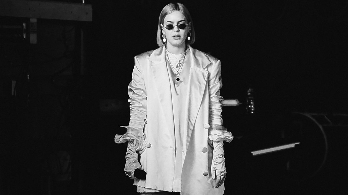 BBC - The best backstage photos from Big Weekend 2019