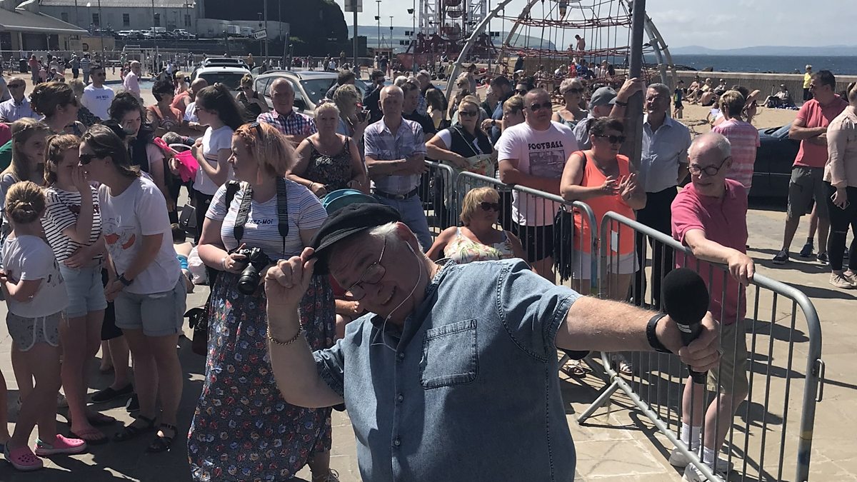 BBC Radio Ulster - Hugo Duncan, Live from The Red Sails in the Sunset ...