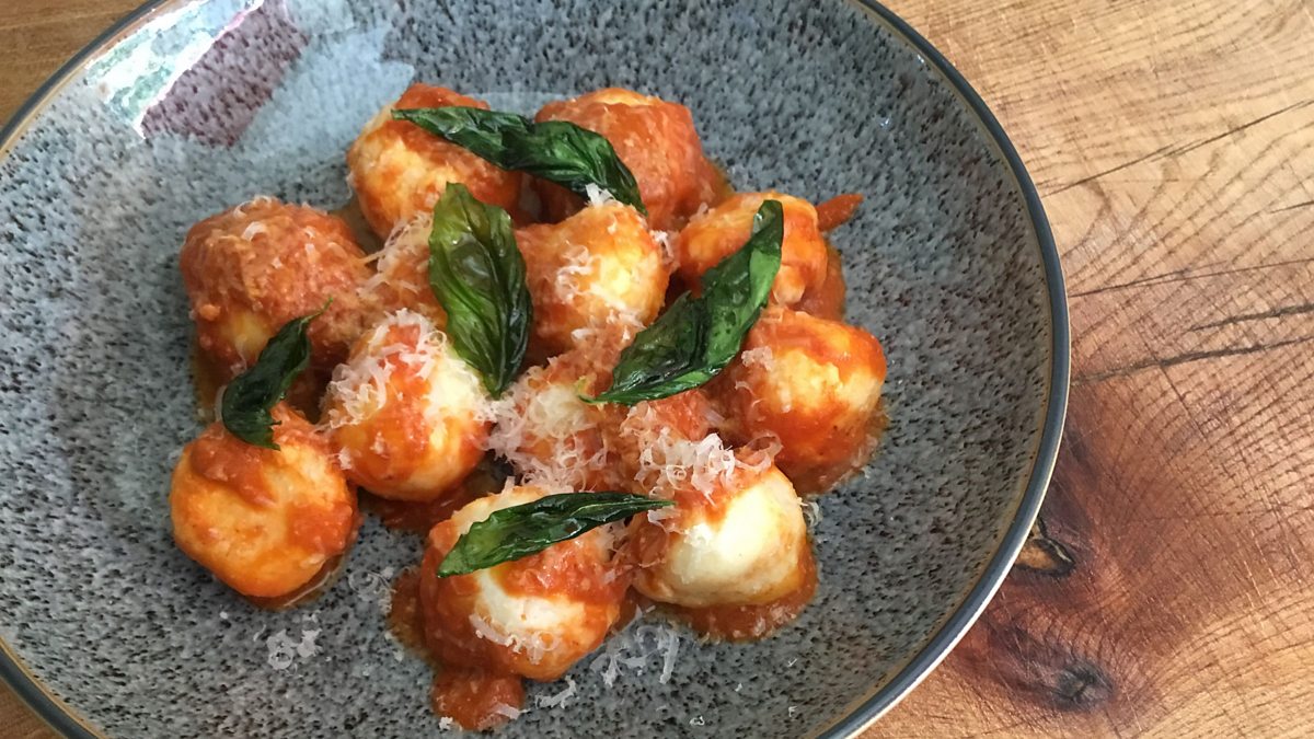 BBC Radio Ulster - Saturday with John Toal - Gnudi with sugo sauce and ...