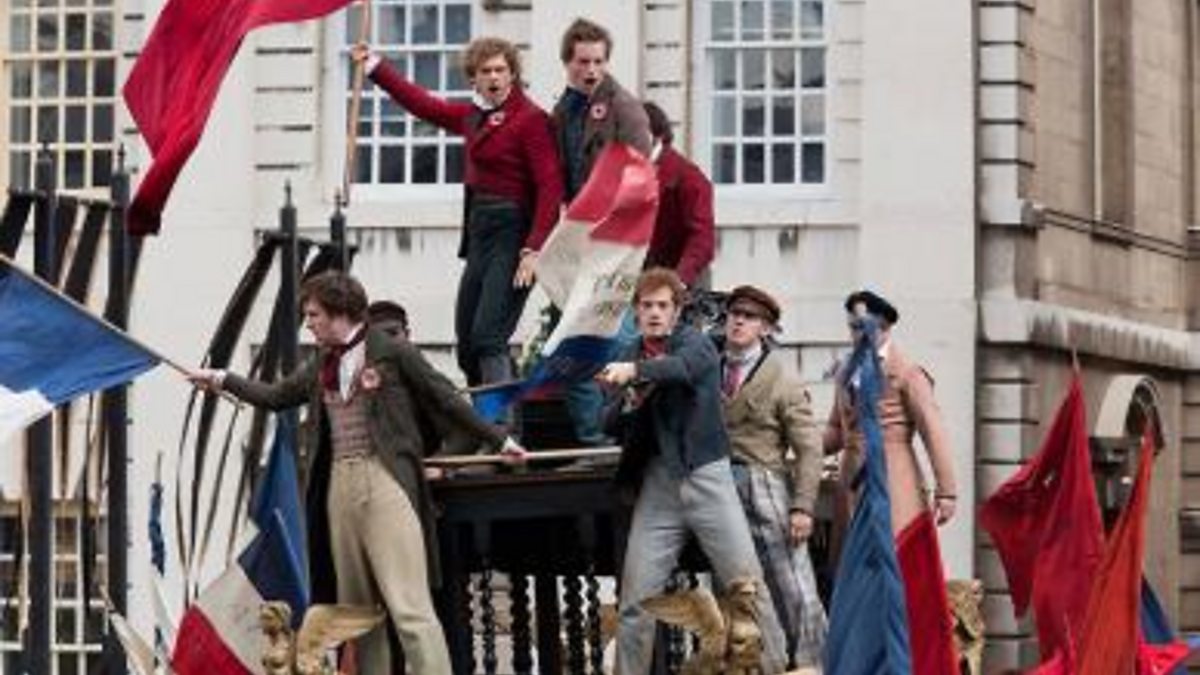 BBC Radio Cymru - Bore Cothi, Mared Williams yn Les Mis