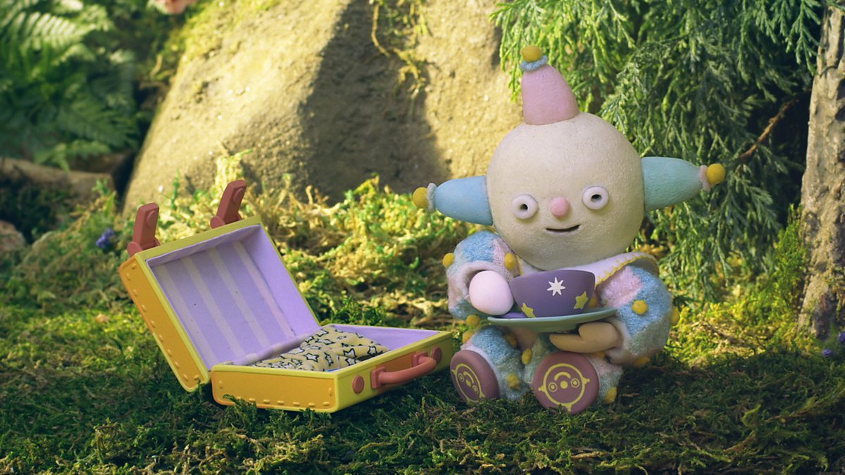 Moon and Me - Series 2: 7. Colly Wobble's Suitcase - BBC iPlayer