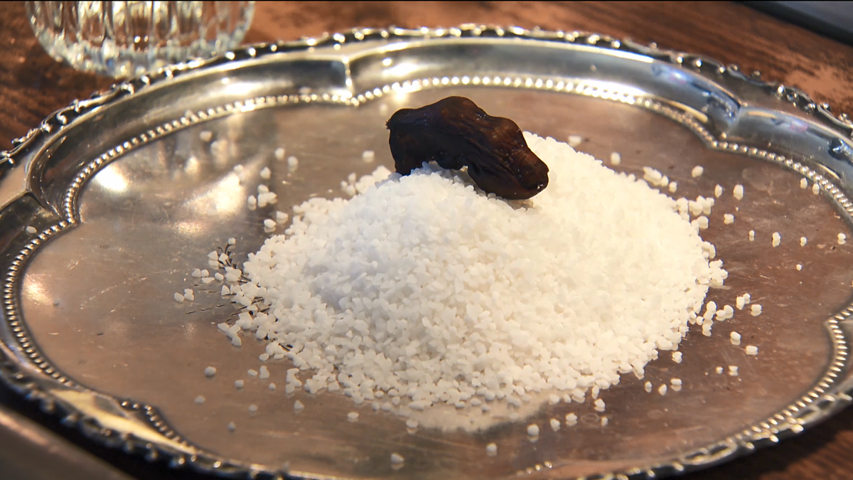 BBC Two - The Americas with Simon Reeve, Sour-Toe Cocktail