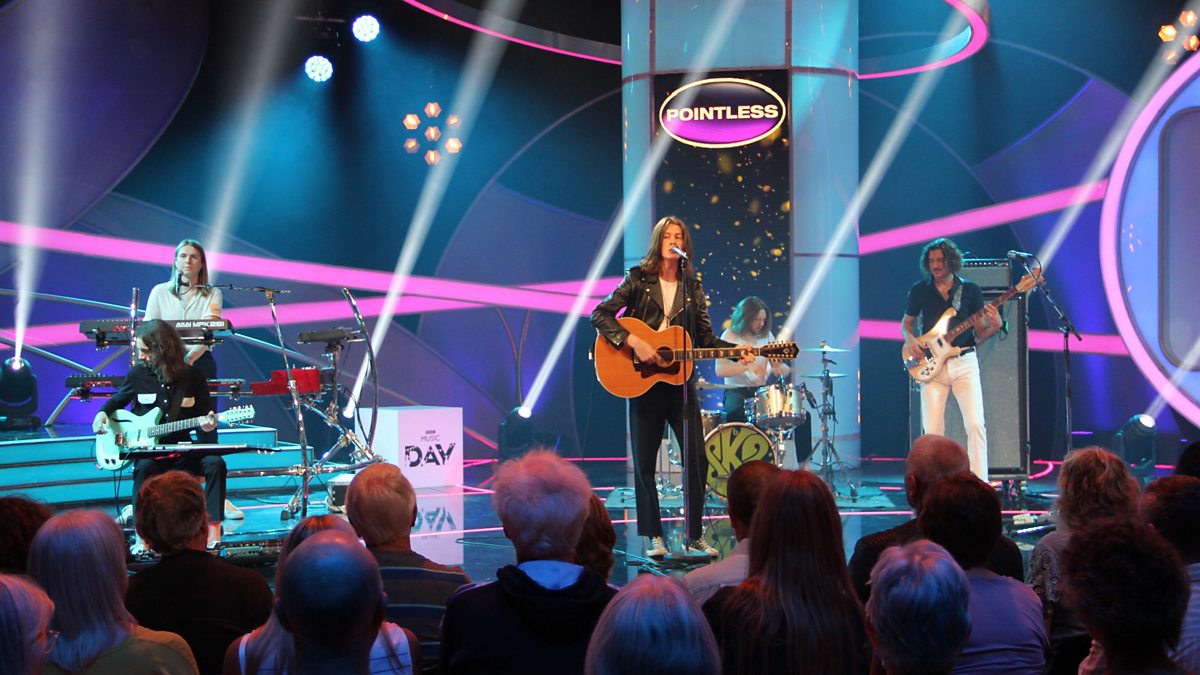 BBC Music - BBC Music Day, Blossoms perform on Pointless Celebrities