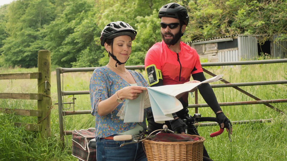 Molly and Mack - Series 2: 3. Dads Day Off - BBC iPlayer