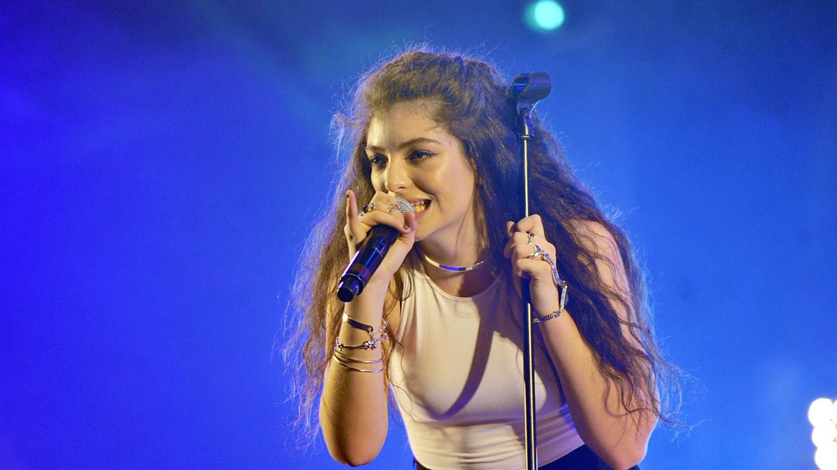 BBC Radio 5 Live - Hooked: The Unexpected Addicts - The music that ...