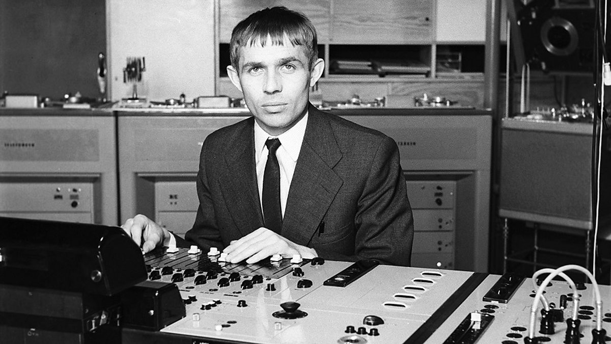 BBC Radio 3 - The Radio 3 Documentary, Poles Apart