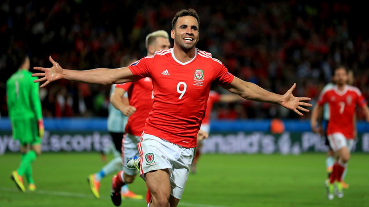 BBC Radio Cymru - Ar y Marc, Hal Robson Kanu - Clips