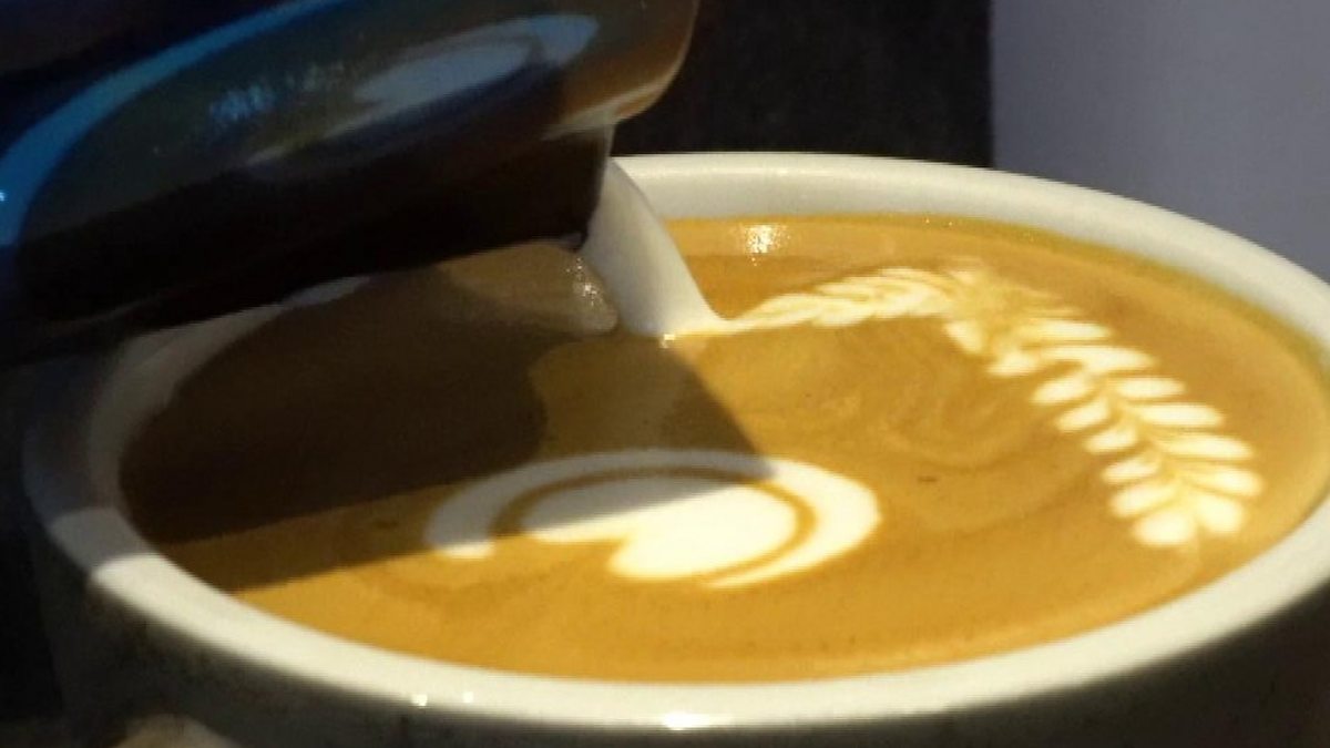 BBC News - In England, 'Coffee helps helps my homesickness'