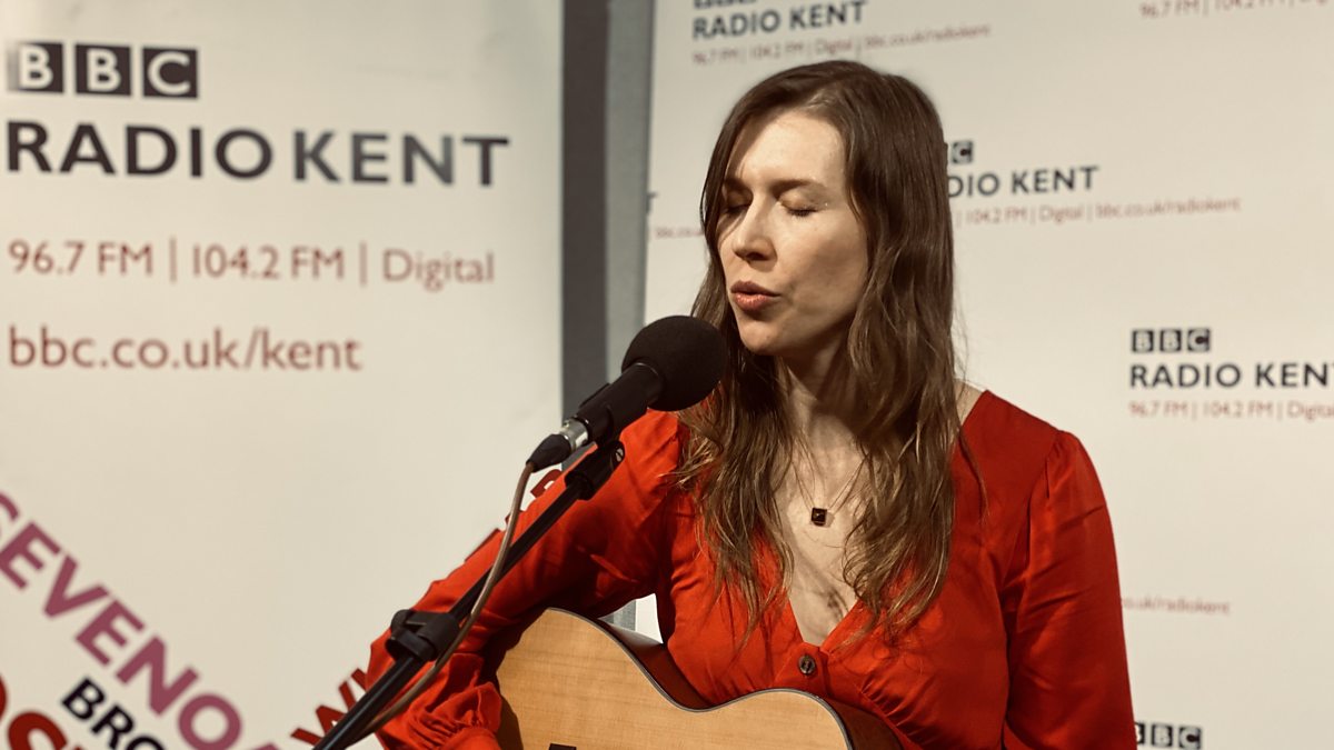 BBC Radio Kent - Dominic King, Screenwriter Eleanor Catton, Louise ...