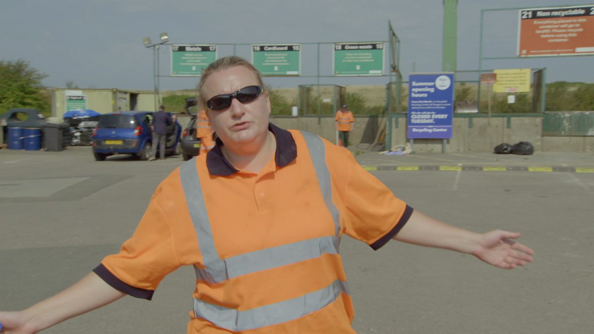 BBC Three - This Country, Series 3, A Letter from Slugs, Kerry has a ...