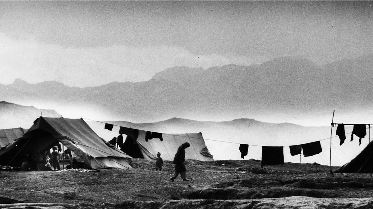 BBC World Service - Fifth Floor, From refugee to reporter