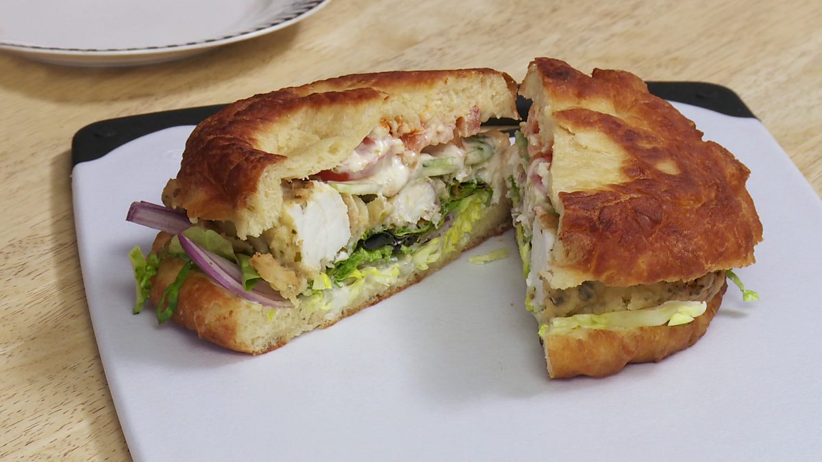 BBC ALBA - Seòid a' Chidsin - The Kitchen Coves - Biadh Sràide \ Street ...