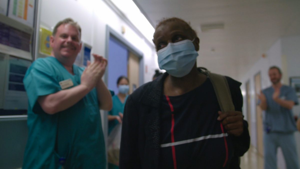 BBC Two - Hospital, Coronavirus Special, Episode 1, Nurse Nancy's clap out