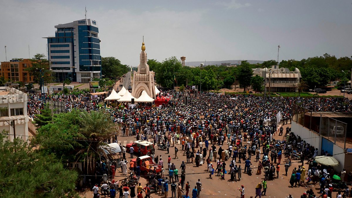 BBC World Service - Focus on Africa, Huge crowds in Mali demand the ...