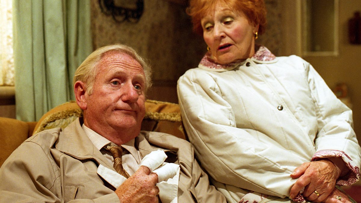 BBC One - The Royle Family, Series 3, Babysitting