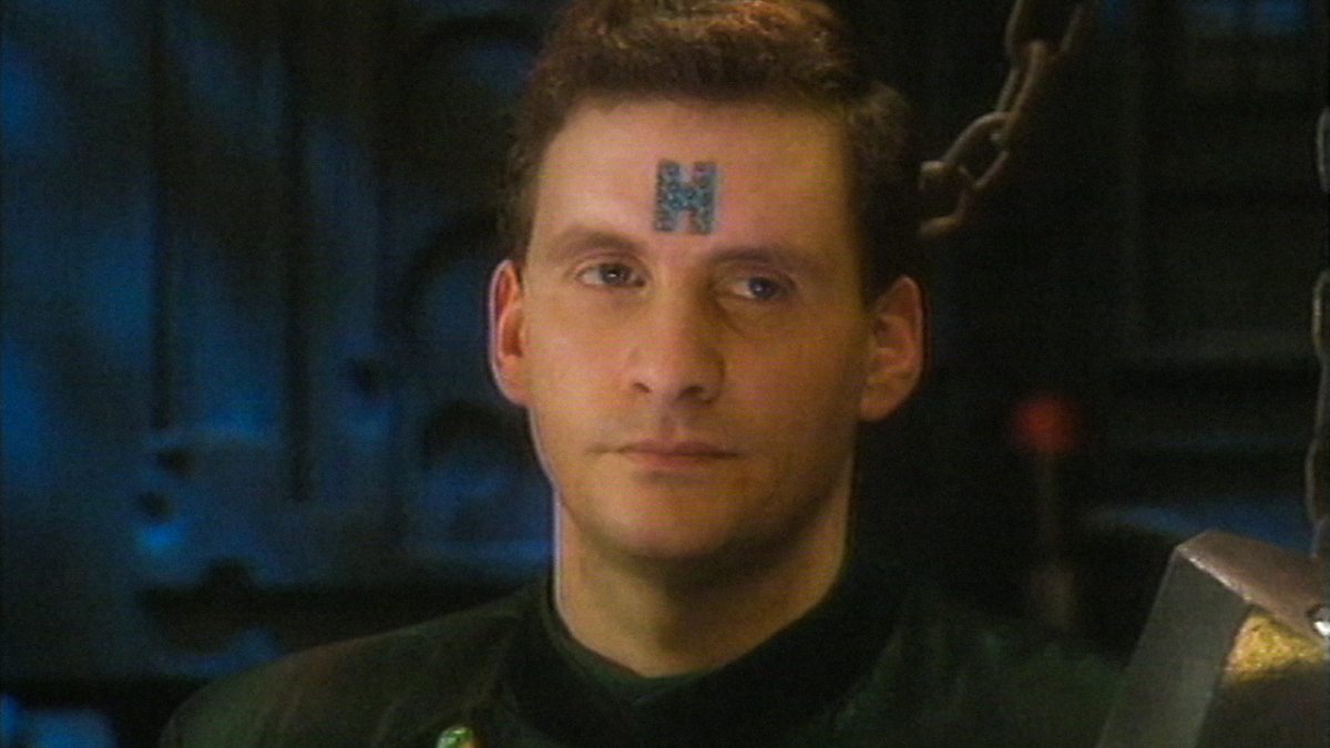 Red Dwarf - IV: 4. White Hole - BBC iPlayer