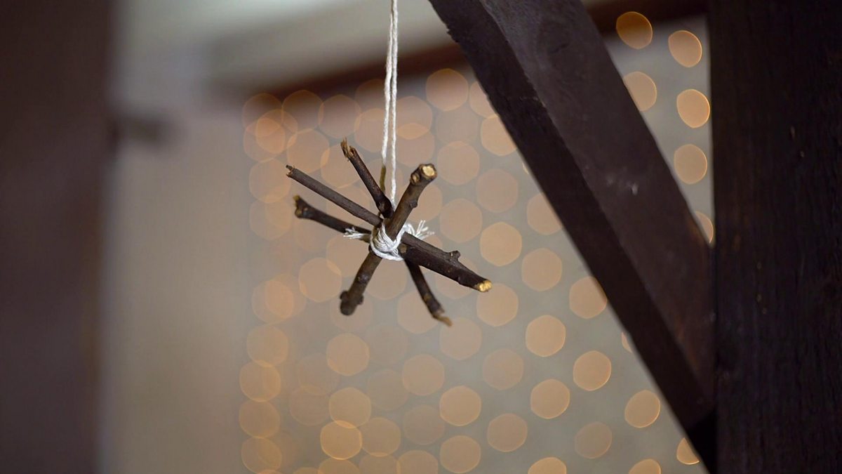 CBeebies - Junk Rescue, Snowflake hanging.