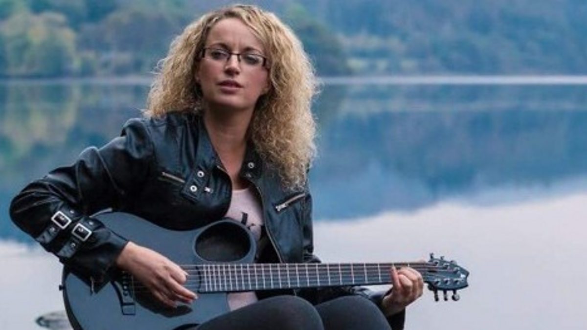 BBC Radio Ulster - The Eve Blair Show, Sit Down with Maria McCormack