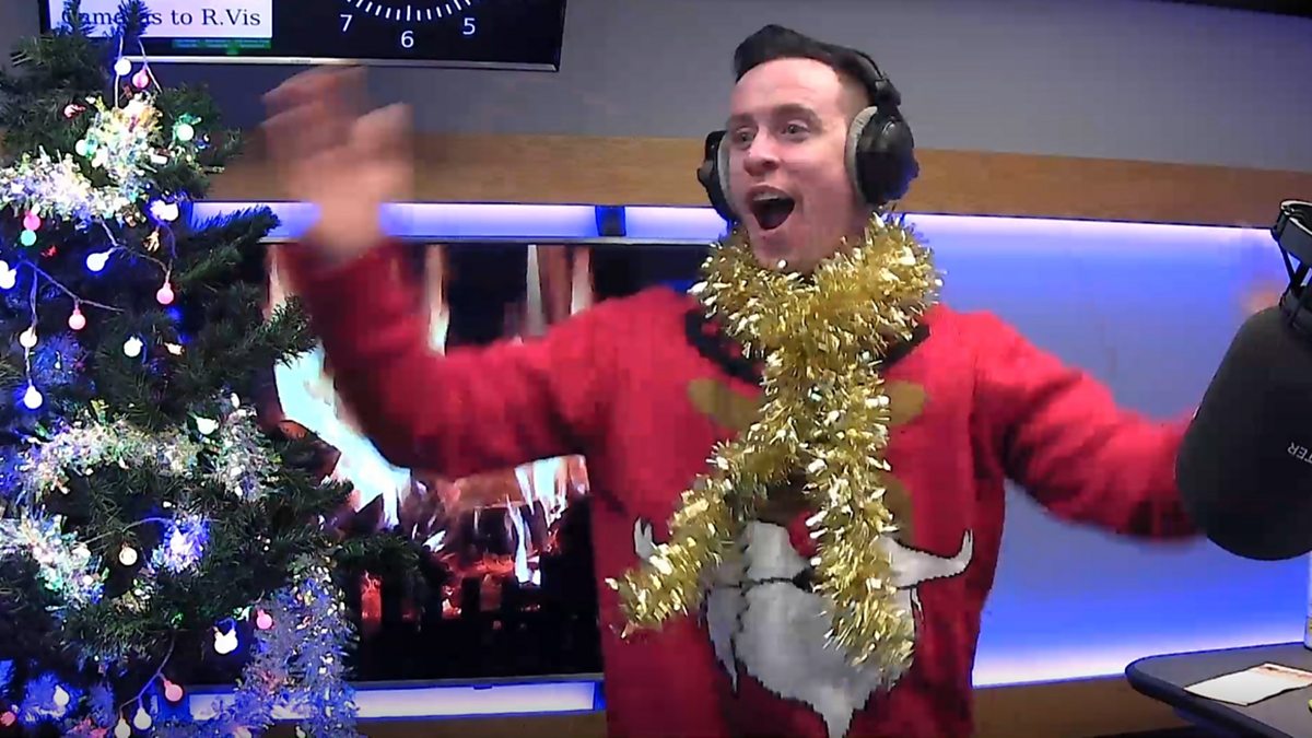 BBC Radio Ulster - The Connor Phillips Show, 24/12/2021, Connor ...