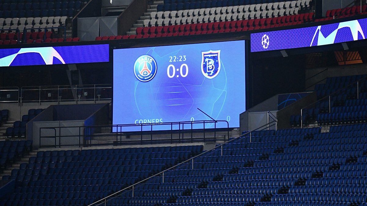 BBC World Service - World Football, Walking off in solidarity